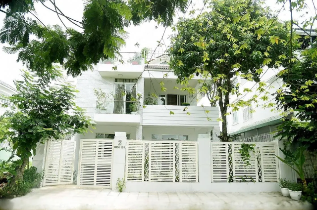 Bạch dinh trị giá 20 tỷ của vợ chồng Quyền Linh: Thiết kế theo phong ...